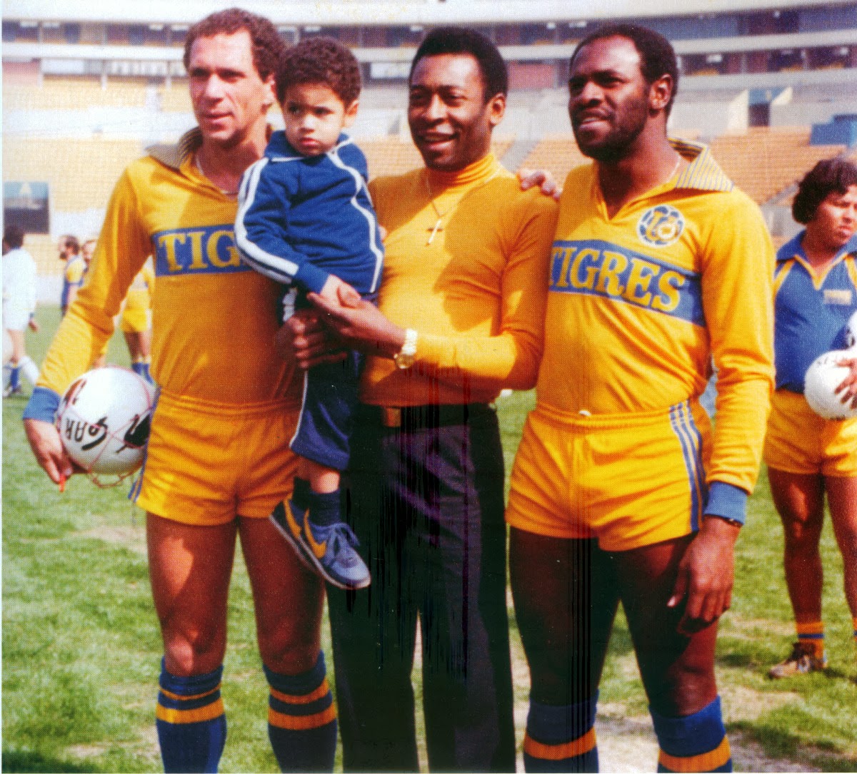 Pelé 4